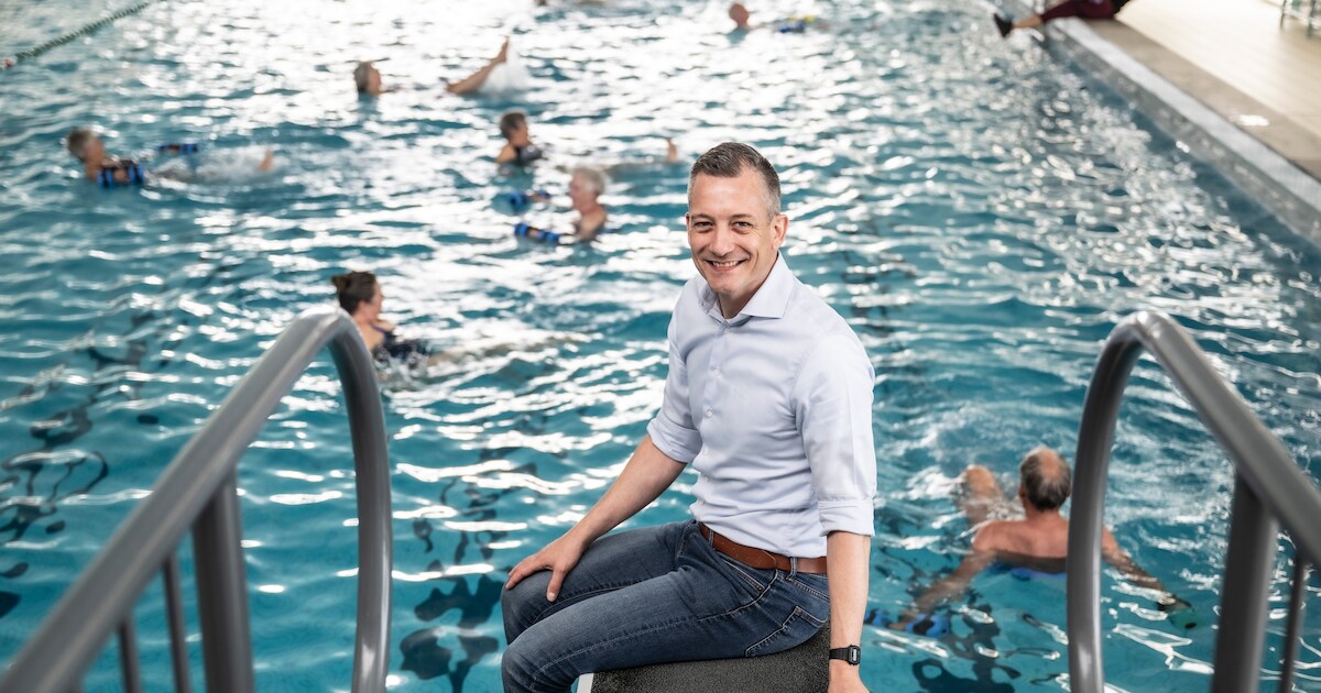 Dit nieuwe bad kost 48 miljoen, maar wat krijgen we daarvoor? Directeur ...