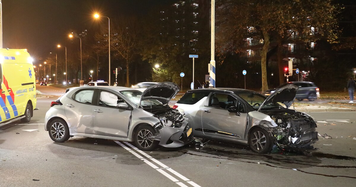 Ravage na botsing tussen auto's op kruispunt in Ede | 112 nieuws Ede ...