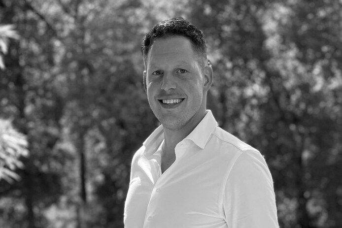 Ook na zijn overlijden brengt hij mensen samen: Coen (36), de ooit zo ...