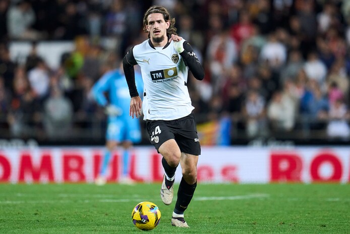 PSV nadert deal met Yarek Gasiorowski, werkvergunningen-soap lijkt ...