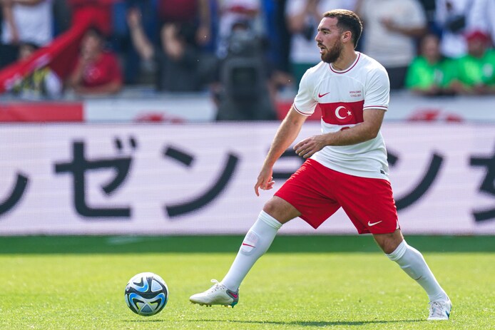 Orkun Kökcü weet wie de nieuwe bondscoach van Turkije is | Sport ...