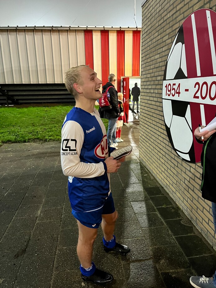 Luc ‘Memphis’ Dolphijn geniet van ambiance én zege in sfeervolle derby ...