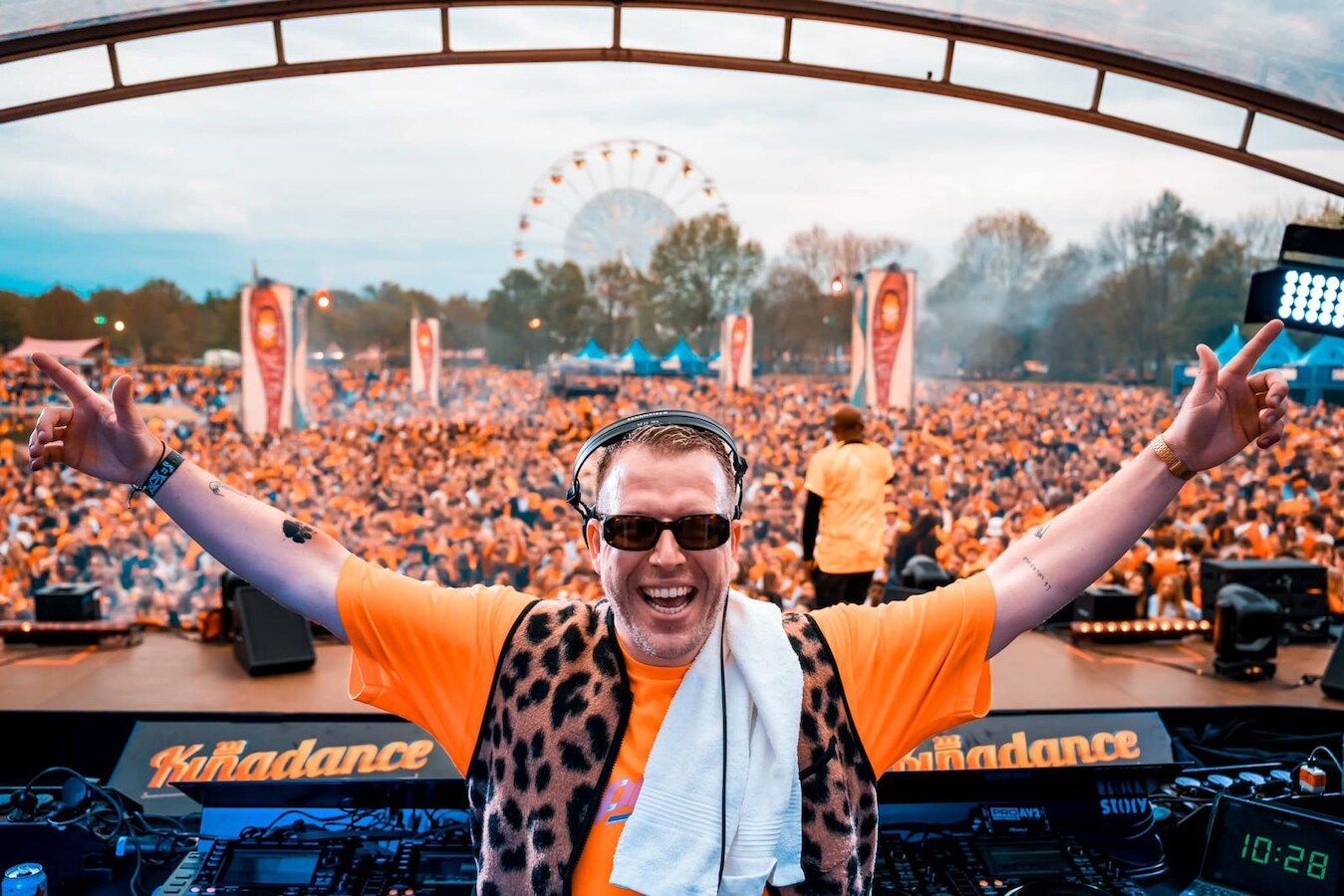 Dj ‘The Boy Next Door’ openhartig over zijn psychische strijd: ‘Ik ...