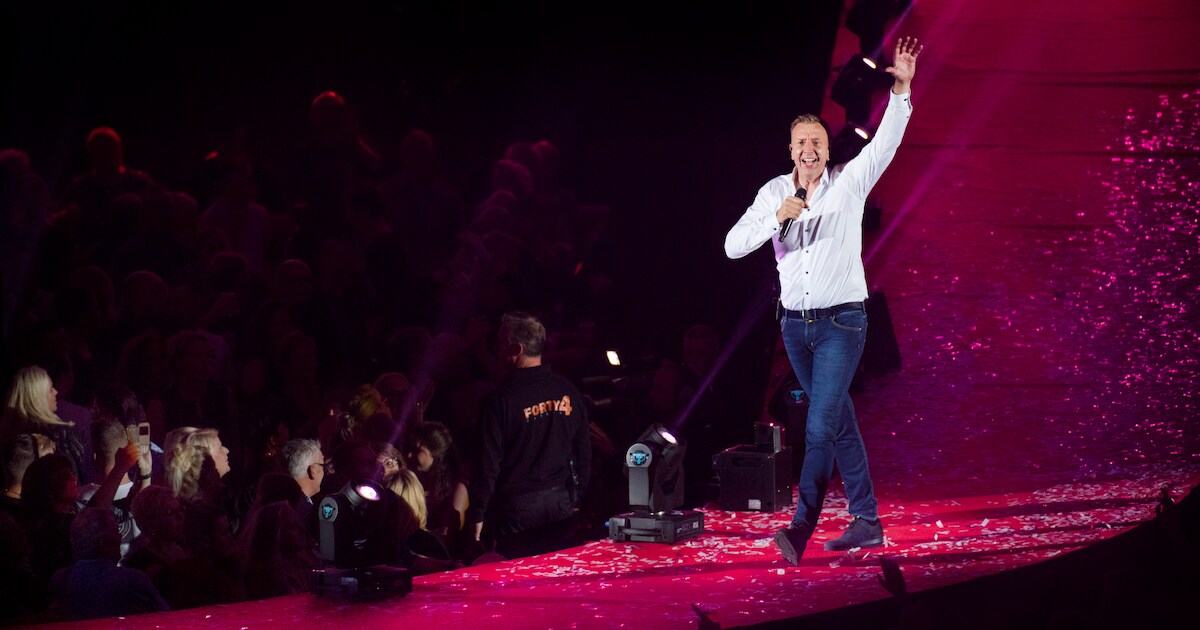 NPO weigerde gratis registratie uitverkocht GelreDome-concert zanger ...