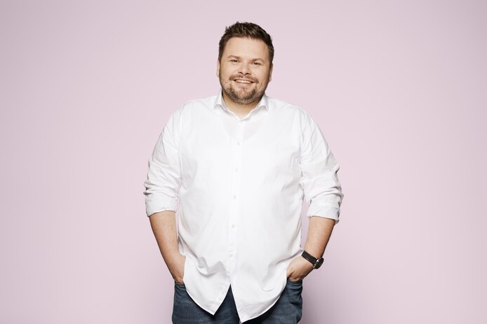 Drie vervangers voor Art Rooijakkers bij Nieuws van de Dag | Show ...