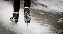 Wegen hele weekeinde nog verraderlijk glad: regen vriest snel op | Foto ...
