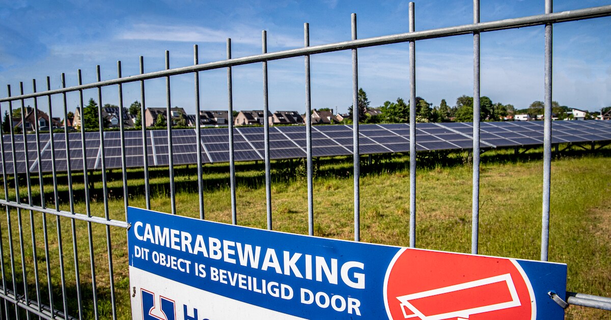 Dieven gaan met 100 kilometer aan koper op Deurnes zonnepark aan de ...