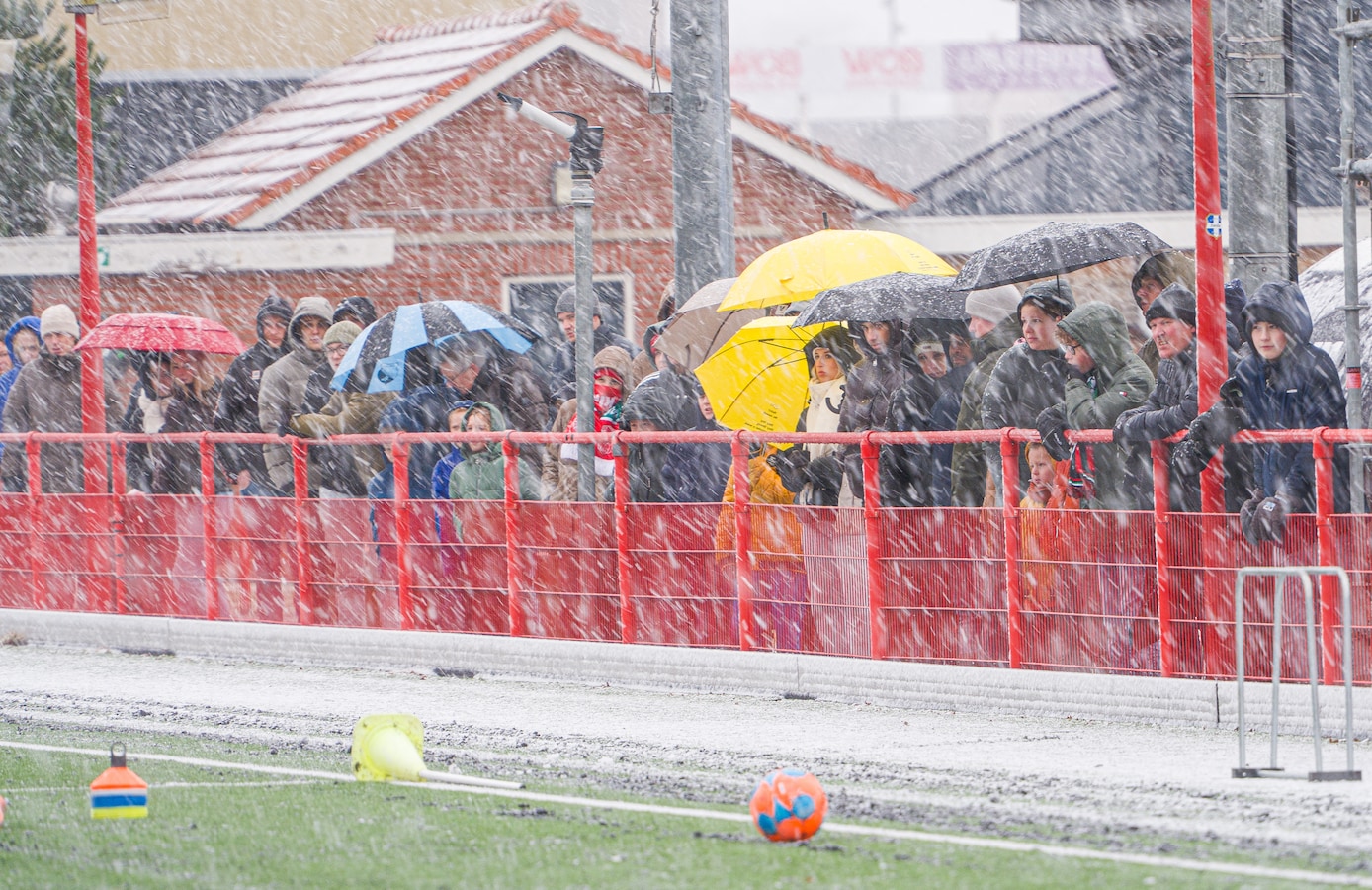 Bij FC Twente zit meer beweging in de ziekenboeg dan op de spelersmarkt ...