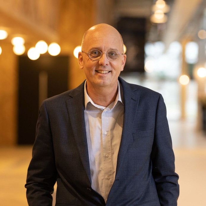 Stoelendans bij D66: fractievoorzitter stopt per direct en zijn voorganger is nu ook zijn ...