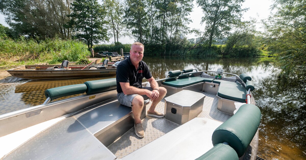 Dief in paarse zwembroek neemt opvallende buit mee uit bootje van ...