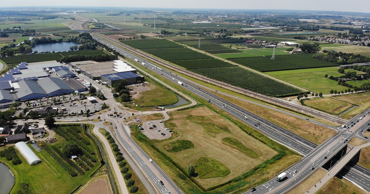 Poort van Ochten moet fraai visitekaartje worden, ‘rommelig ogend ...