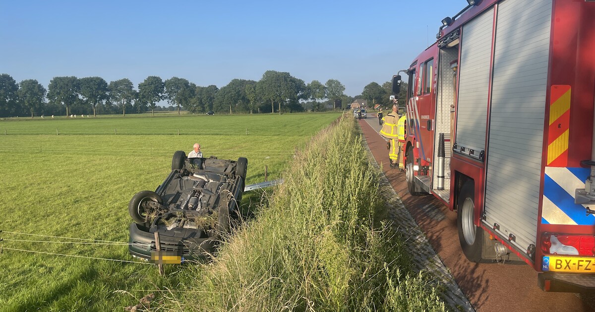 Brokkenpiloot met vijf pilsjes op die vrouw de greppel in reed krijgt ...