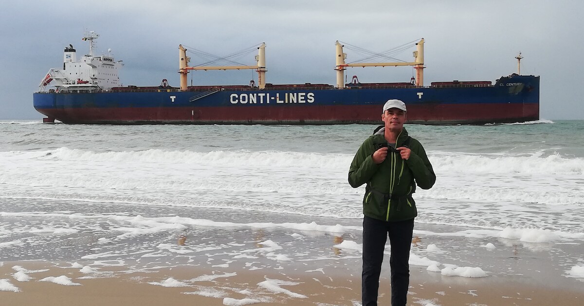 Ooit wandelt Ton Roelofs nog een kilometerslang konijn bij elkaar ...