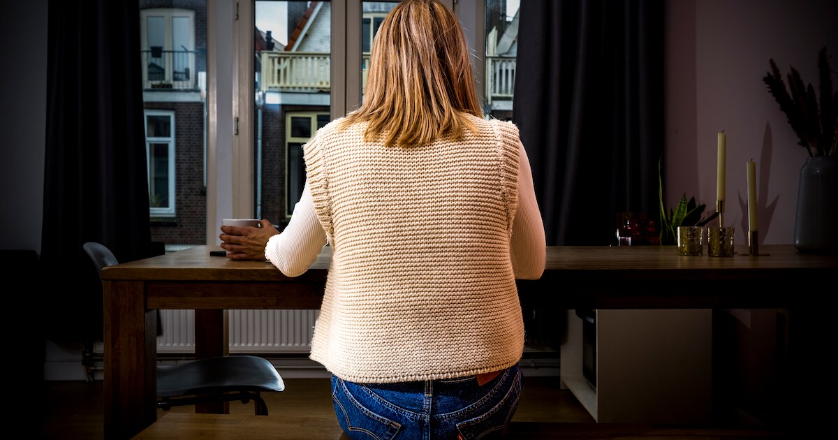 Toen Sarah (25) abortus overwoog, moest ze verplicht vijf dagen ...