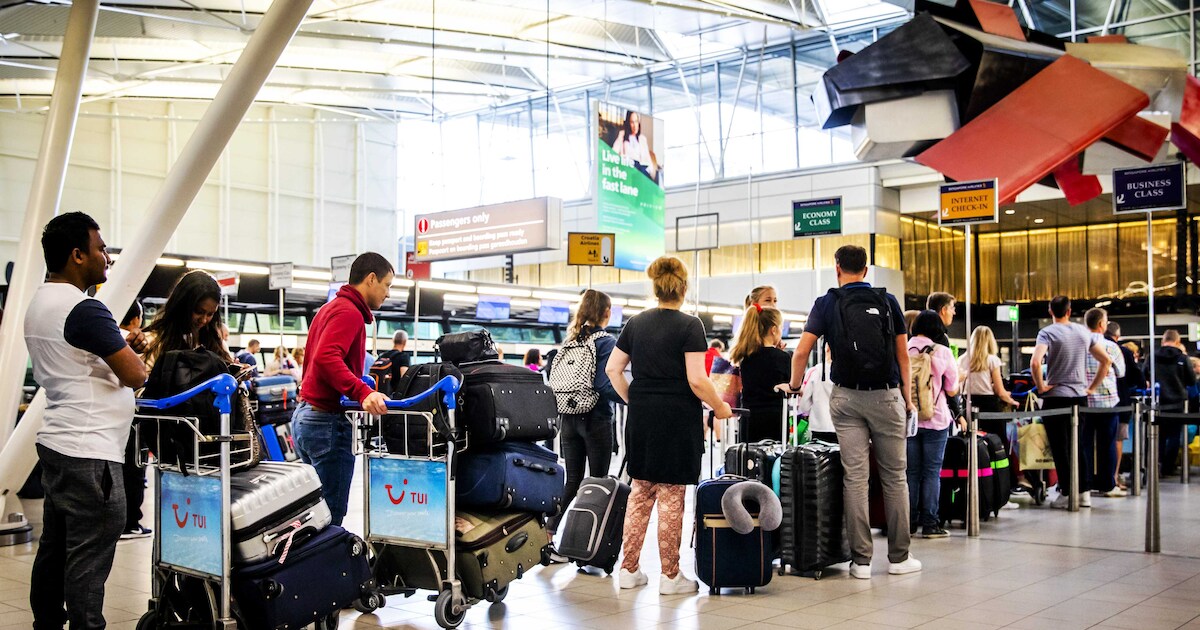 Kabinet: Eerst minder hinder door vliegverkeer, dan pas groei Schiphol ...