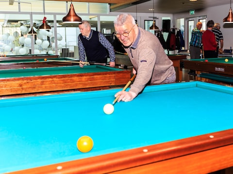 Biljarten in Berghem kost senioren ineens twee keer zoveel huur: ‘We ...