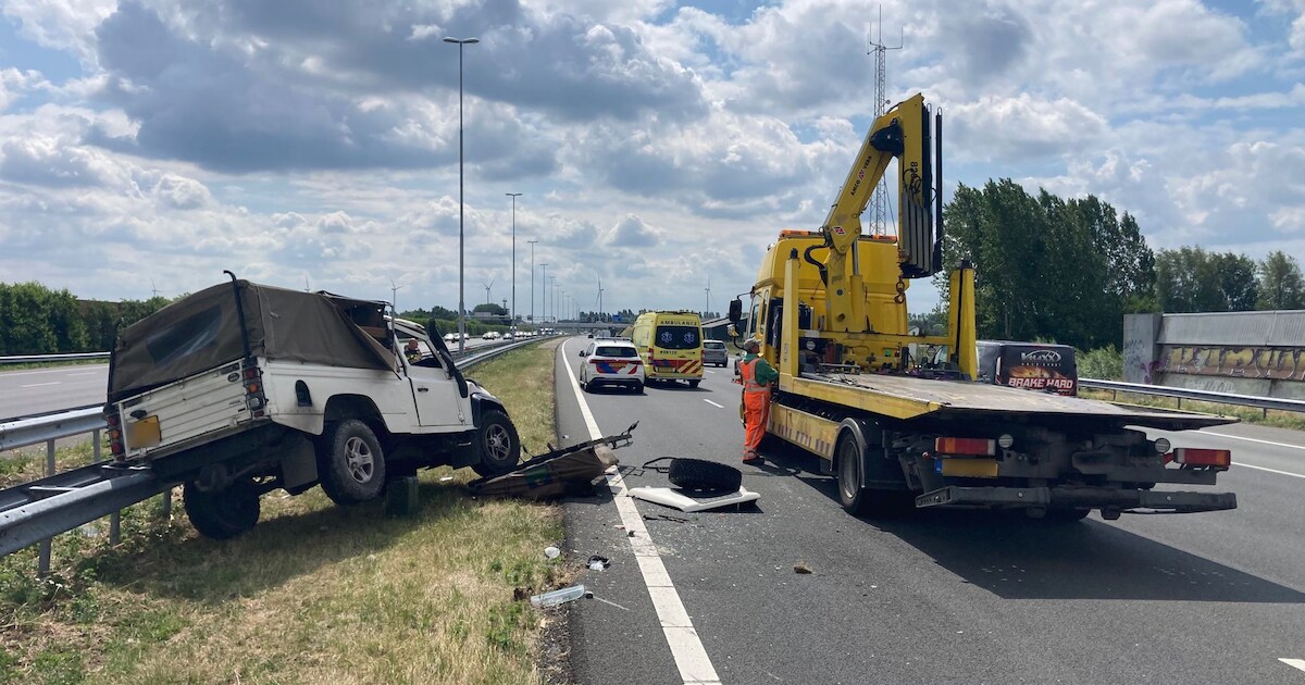 Twee rijstroken dicht op A2 door ongeluk bij Geldermalsen | West Betuwe | De Gelderlander.nl