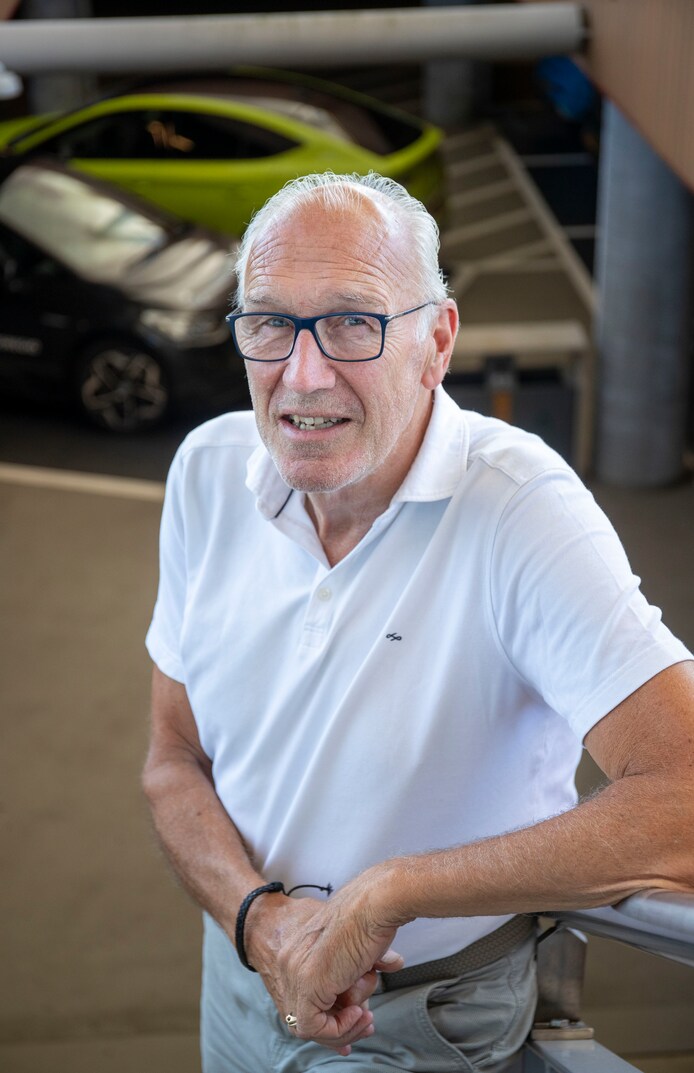 Oud-international Ronald (69) voor één keer coach Nederlands ...