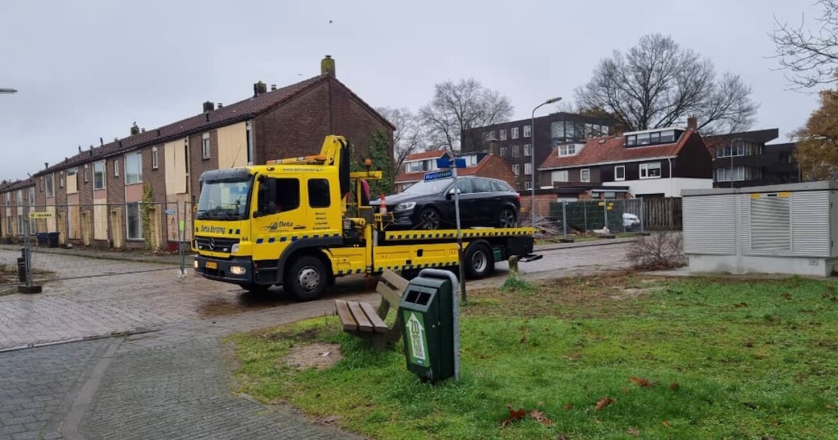 Hardrijder (20) begaat overtreding op overtreding en kan nu zijn auto ...