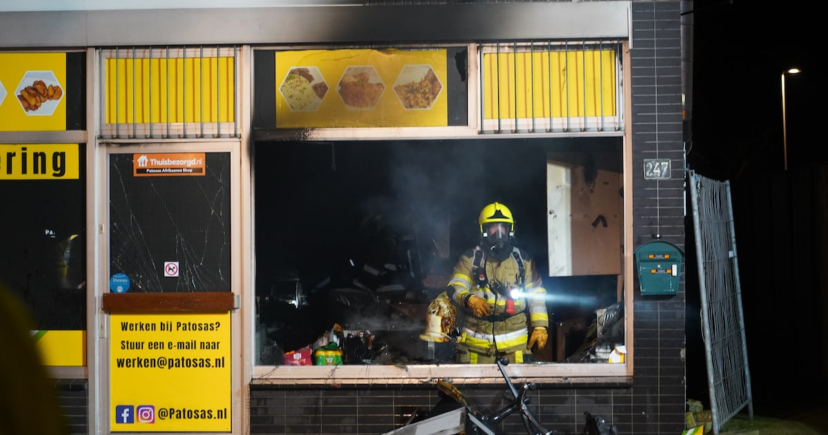 Zoon ontkent alles na verwoestende brand bij winkel van zijn ouders ...