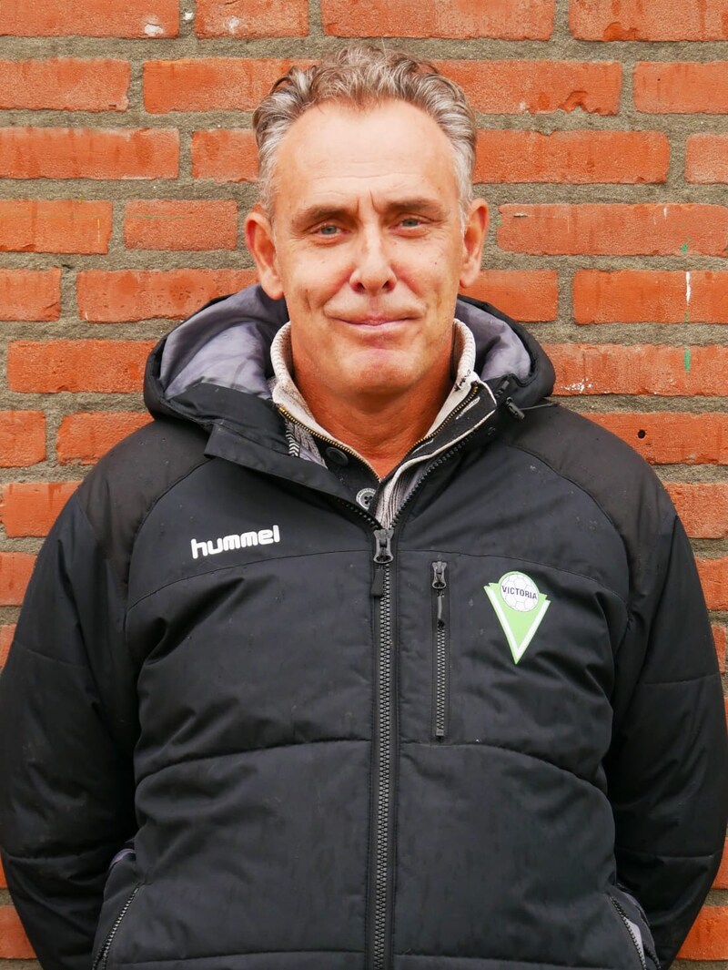 SCD’33 handelt razendsnel: Fred Razing nieuwe hoofdtrainer | Sport | De ...