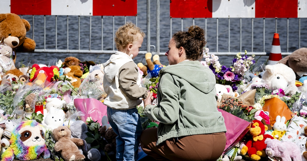 Familie is woensdag bij herdenkingstocht in Beerta voor overleden Jeffrey (10) en Emma (8 ...