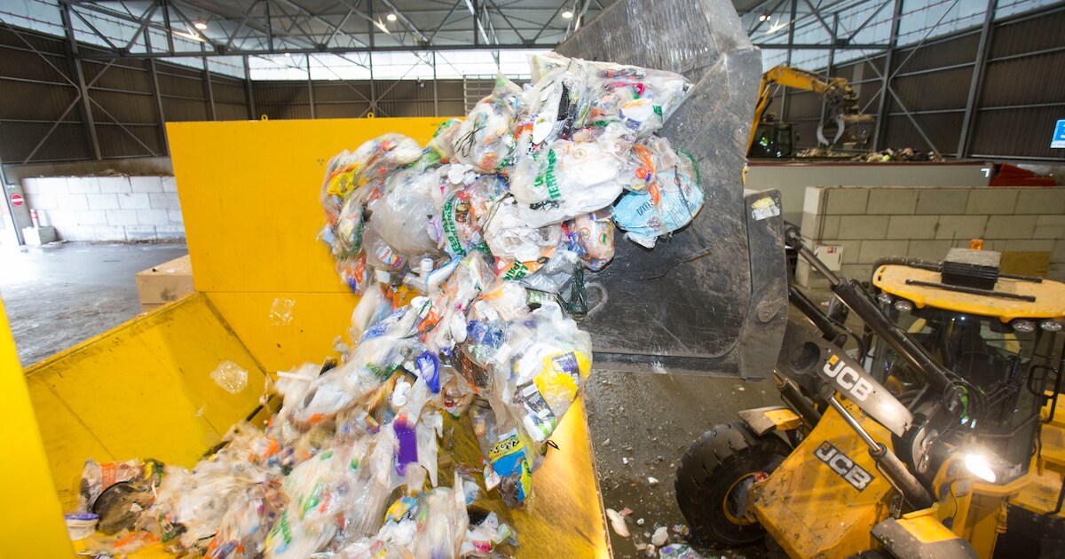 Afvalinzamelaar ACV verandert de naam van de brengstations: die heten ...