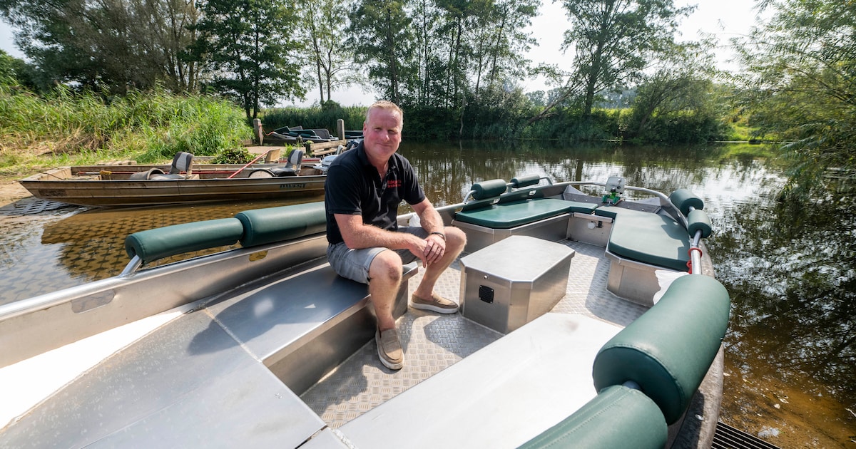 Dief in paarse zwembroek neemt opvallende buit mee uit bootje van ...