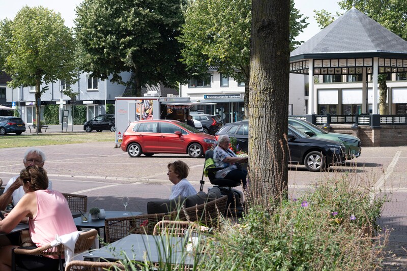 Brummen krijgt tik op de vingers: parkeren blijft op dit plein tóch ...
