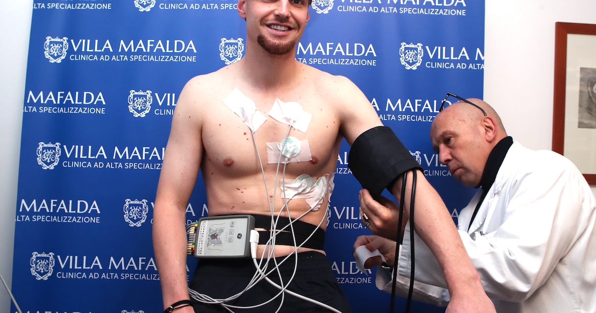 Ajax ontvangt bijna 17 miljoen euro voor Kenneth Taylor, Brian Brobbey ...