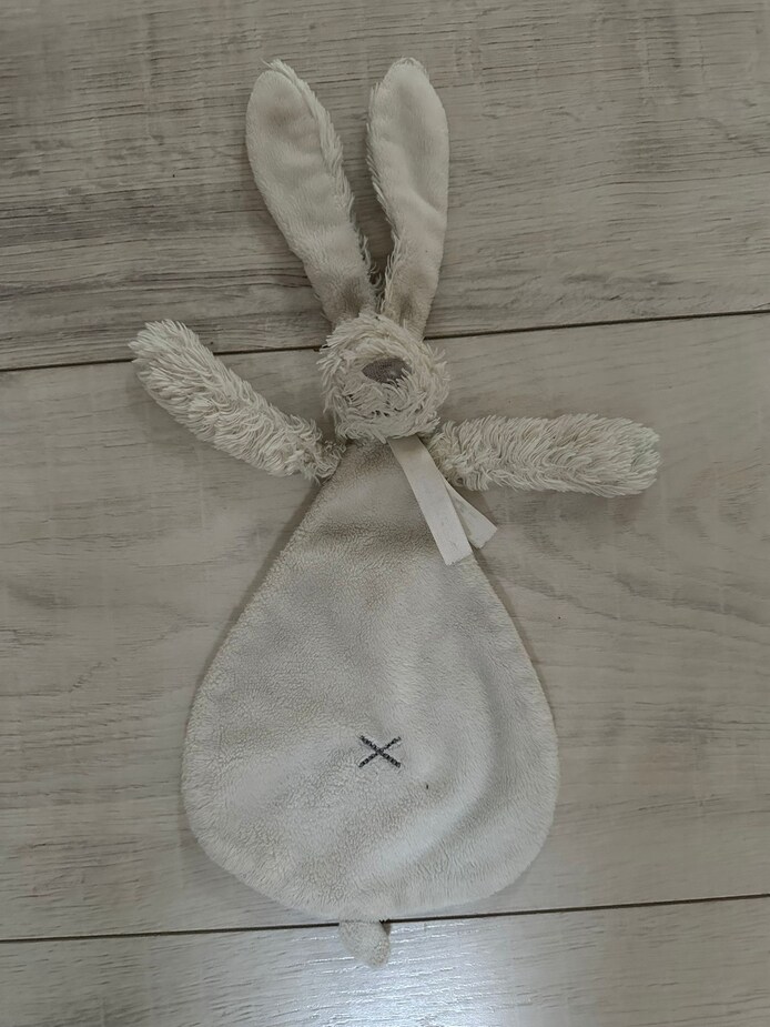 Lezers helpen lezers: Knuffie, tuinset, tent, haakpatroon en KLM-tas ...