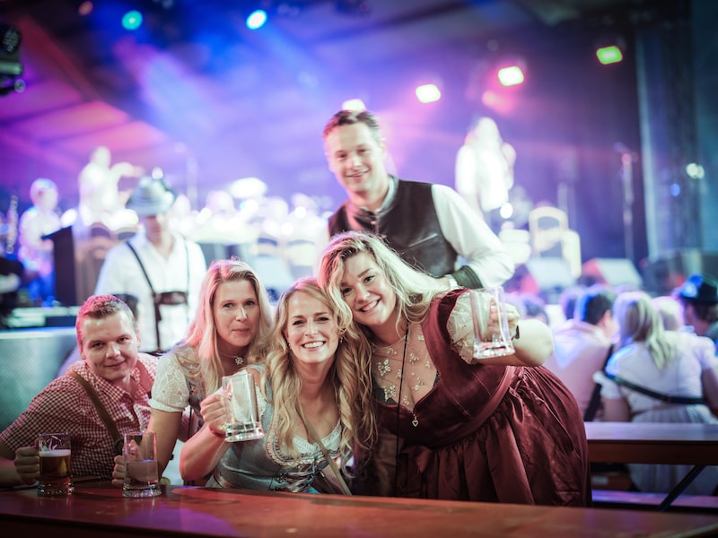 Oktoberfest De Radstake: wat merries dekken te maken heeft met ‘Hoch ...