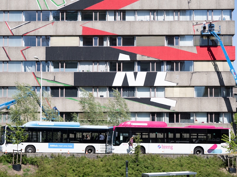 NEC houdt week na bekerdrama FC Twente van zich af en blijft de nummer ...