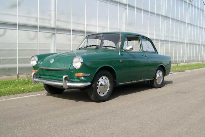 André reed met uitgestreken gezicht en zijn auto vol smokkelwaar langs ...