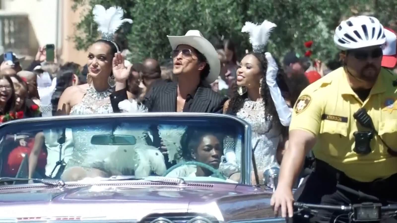 Oproep: wie had een bijzondere ontmoeting met Bruno Mars? | Foto ...