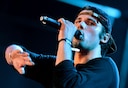 Ongeloof na grote prijs voor vrouwonvriendelijke rapper | Foto ...