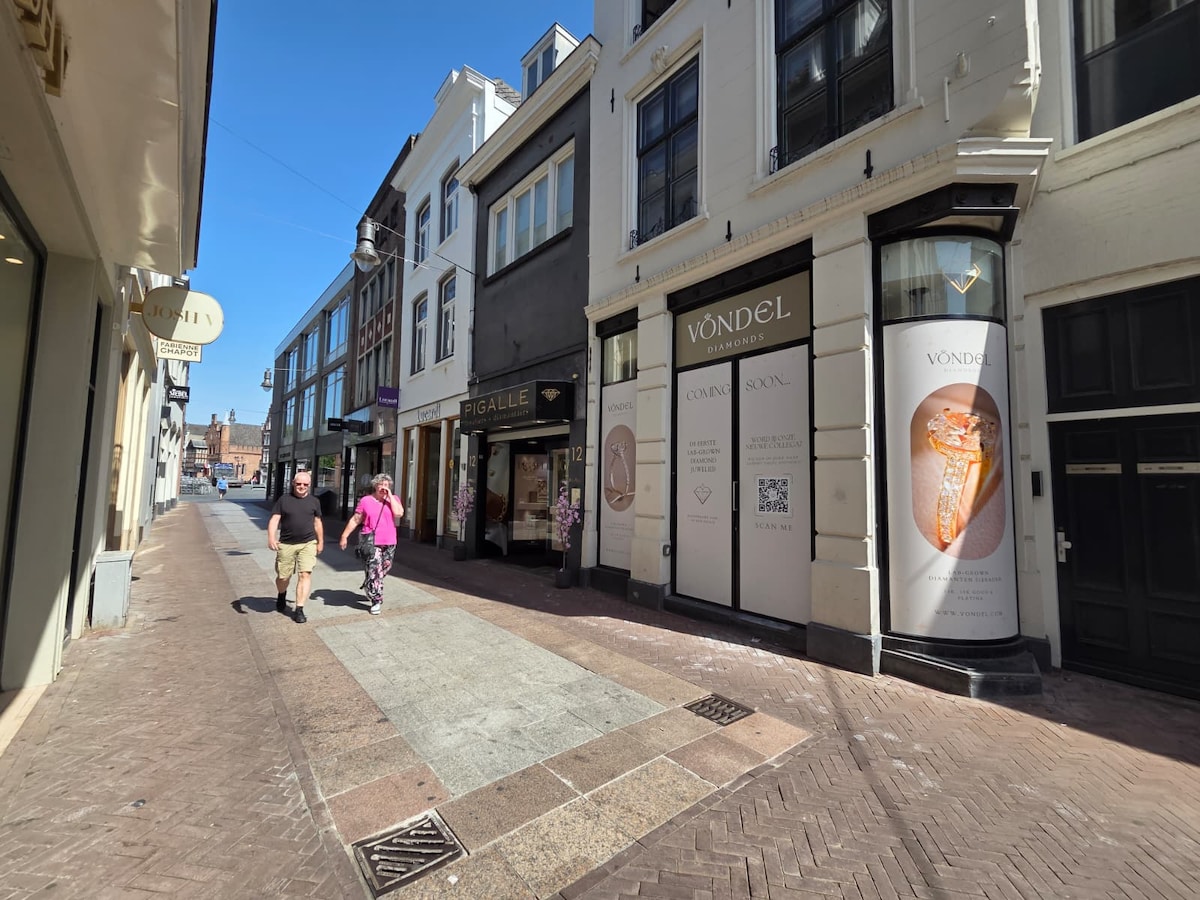 Diamanten uit een laboratorium? Deze juwelier opent winkel in Den Bosch ...
