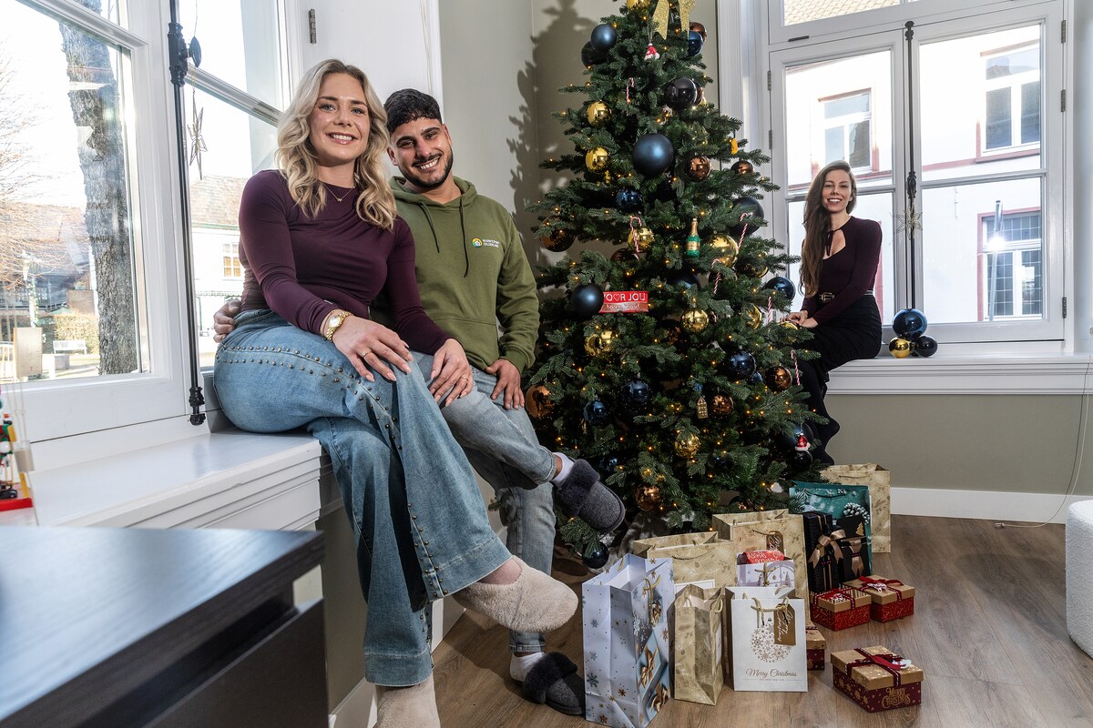 Jennifer koppelt kerstpakketgevers en ontvangers op Gelders Eiland ...