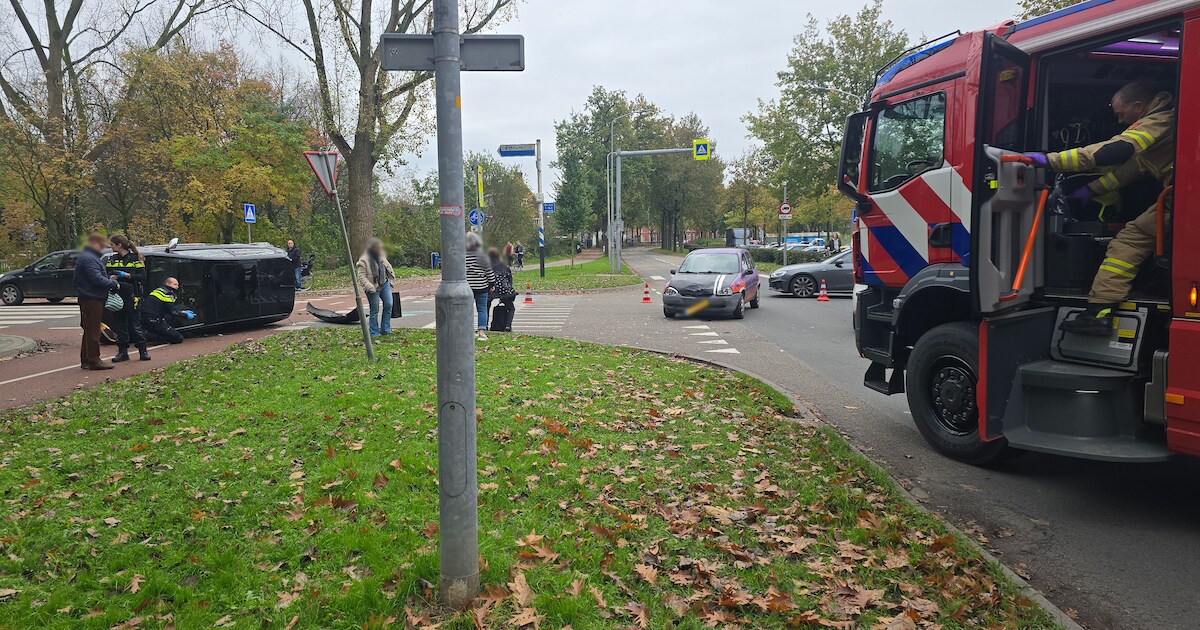 Persoon bekneld na botsing op gevaarlijk kruispunt in Wageningen | 112 nieuws Wageningen | De ...