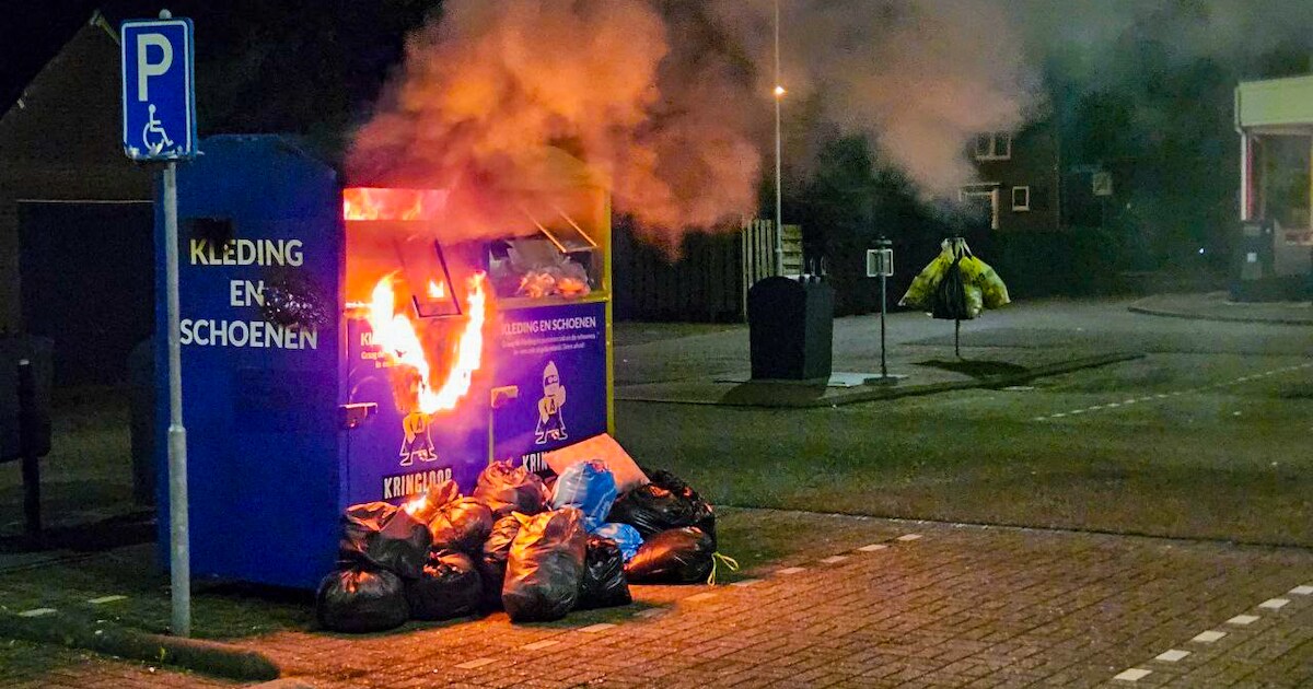 Kledingcontainer vat vlam: alle kleding voor het goede doel vernietigd ...