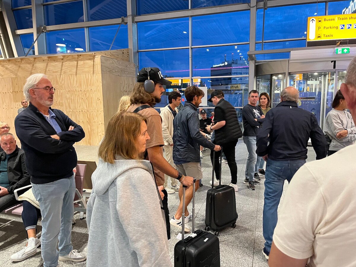 PSV mikt op typische Peter Bosz-spelers achterin: komst van doelman en ...