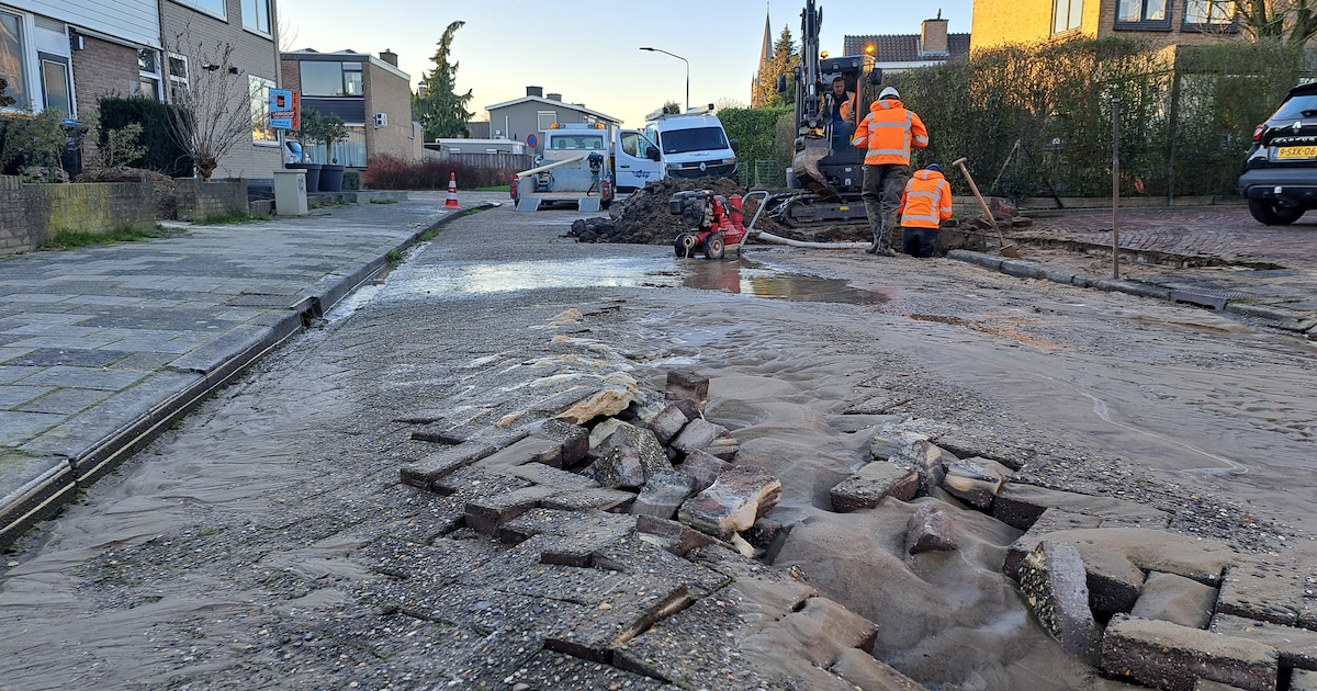 Deze straat zit zonder water op tweede kerstdag: ‘Ik ben maar bij m’n ...