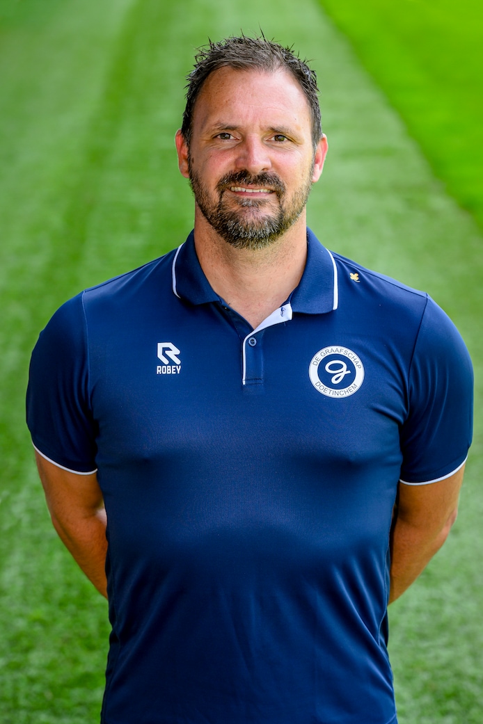 Video-analist Léon Hese weg bij De Graafschap: ‘Was een heel korte ...