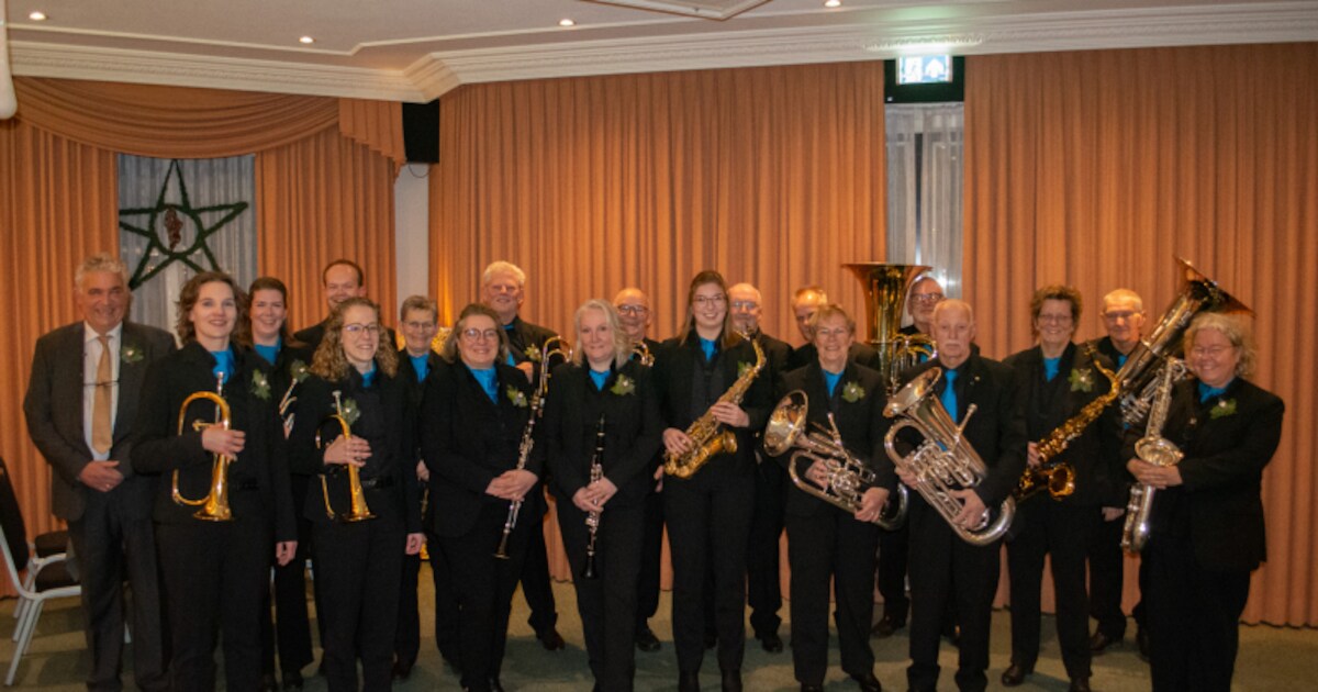 Stevensbeek geniet van openluchtconcert twee muziekverenigingen | Land ...