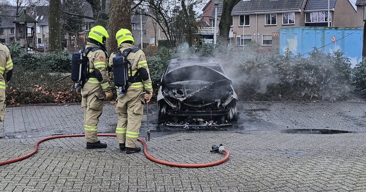 Weer autobrand in Edese wijk: tweede in paar dagen tijd | Ede | De ...