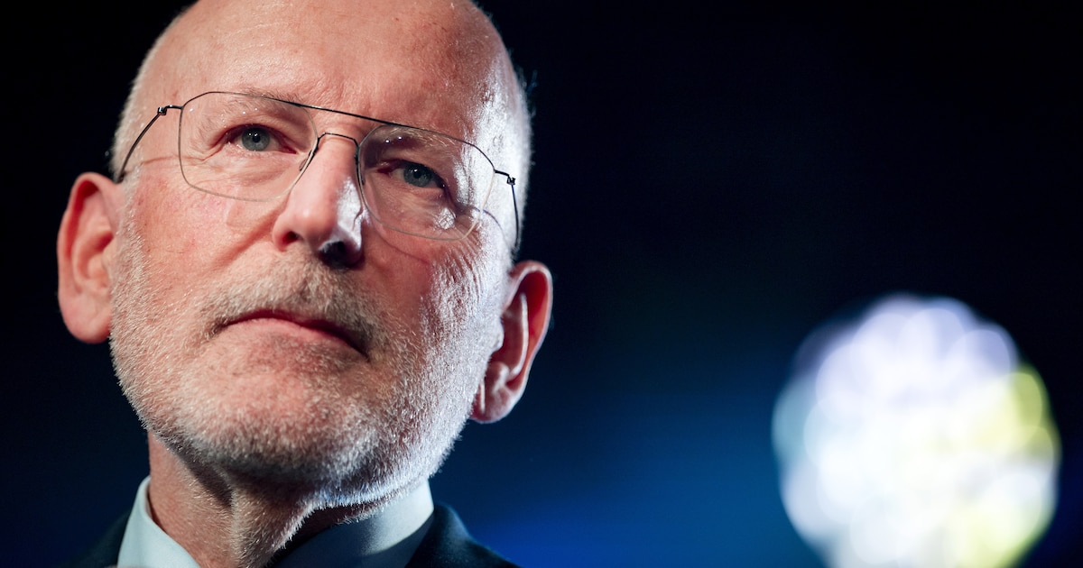 Was het hem te doen om ‘eer en glorie’? Timmermans reageert | Politiek ...