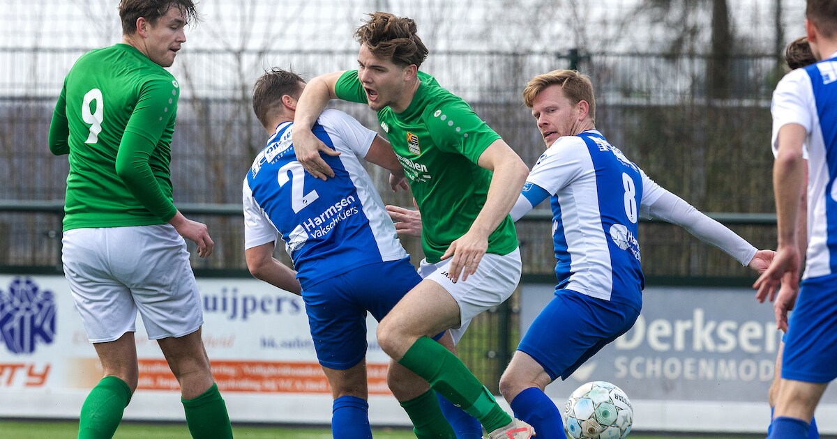 FC Bergh blameert zich, Pax gaat als speer en Ulftse Boys-trainer ...