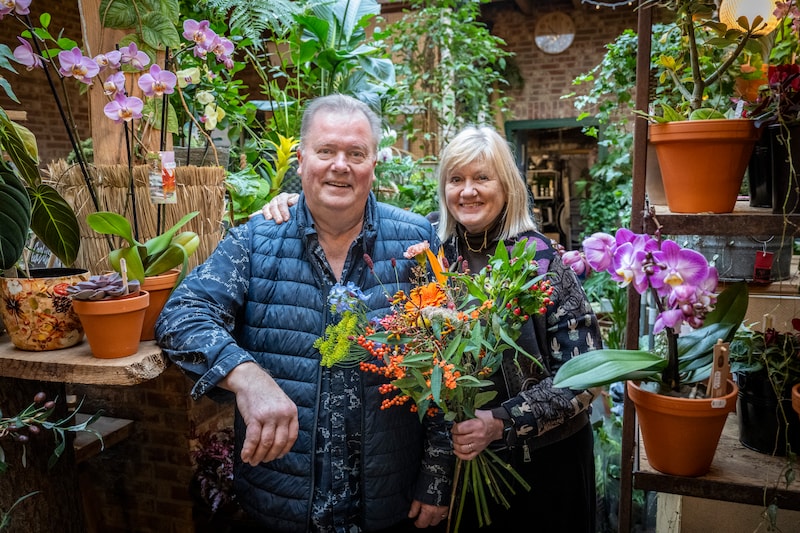 Deze iconische bloemenzaak verdwijnt na 70 jaar, maar zestigers Jan en ...