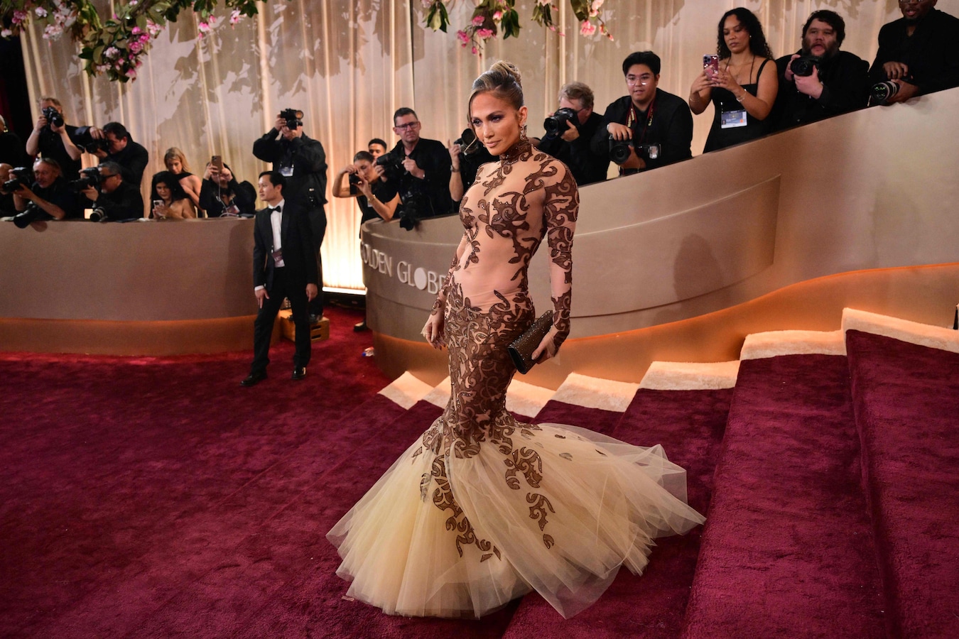 Jennifer Lawrence en Jennifer Lopez strijden voor ultieme ‘naked dress ...