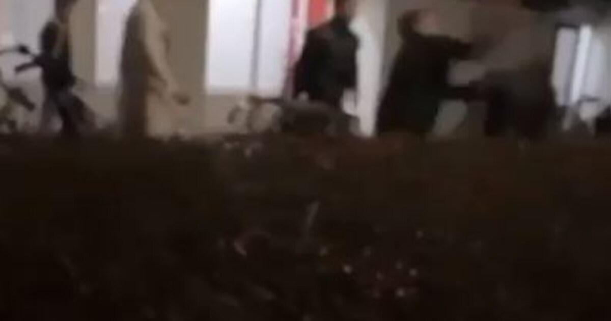 Jongen (16) geschopt en geslagen tijdens carnaval: ‘Zulk groepsgeweld ...